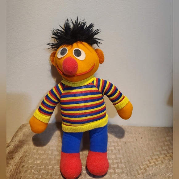 Sesame Street | Toys | Vintage Sesame Street Ernie Plush Doll 1 Stuffed ...